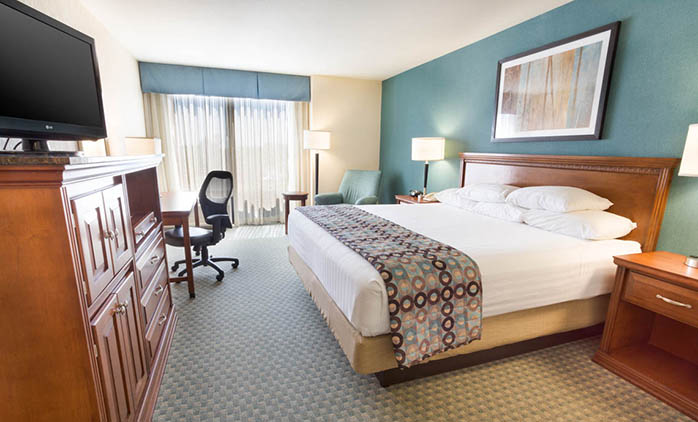 Drury Inn & Suites Birmingham Lakeshore Drive - Drury Hotels