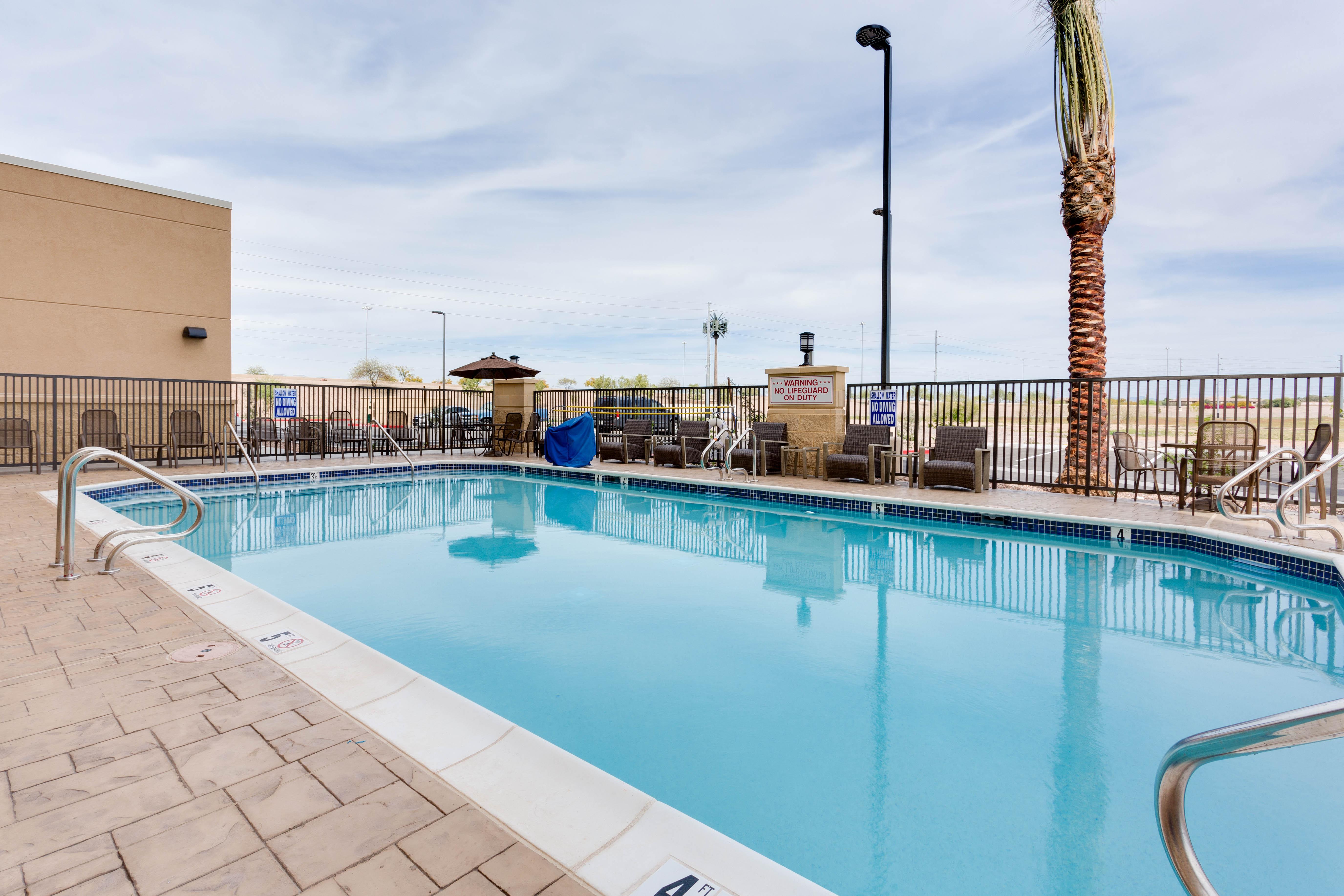 Drury Inn & Suites Phoenix Chandler Fashion Center - Drury Hotels