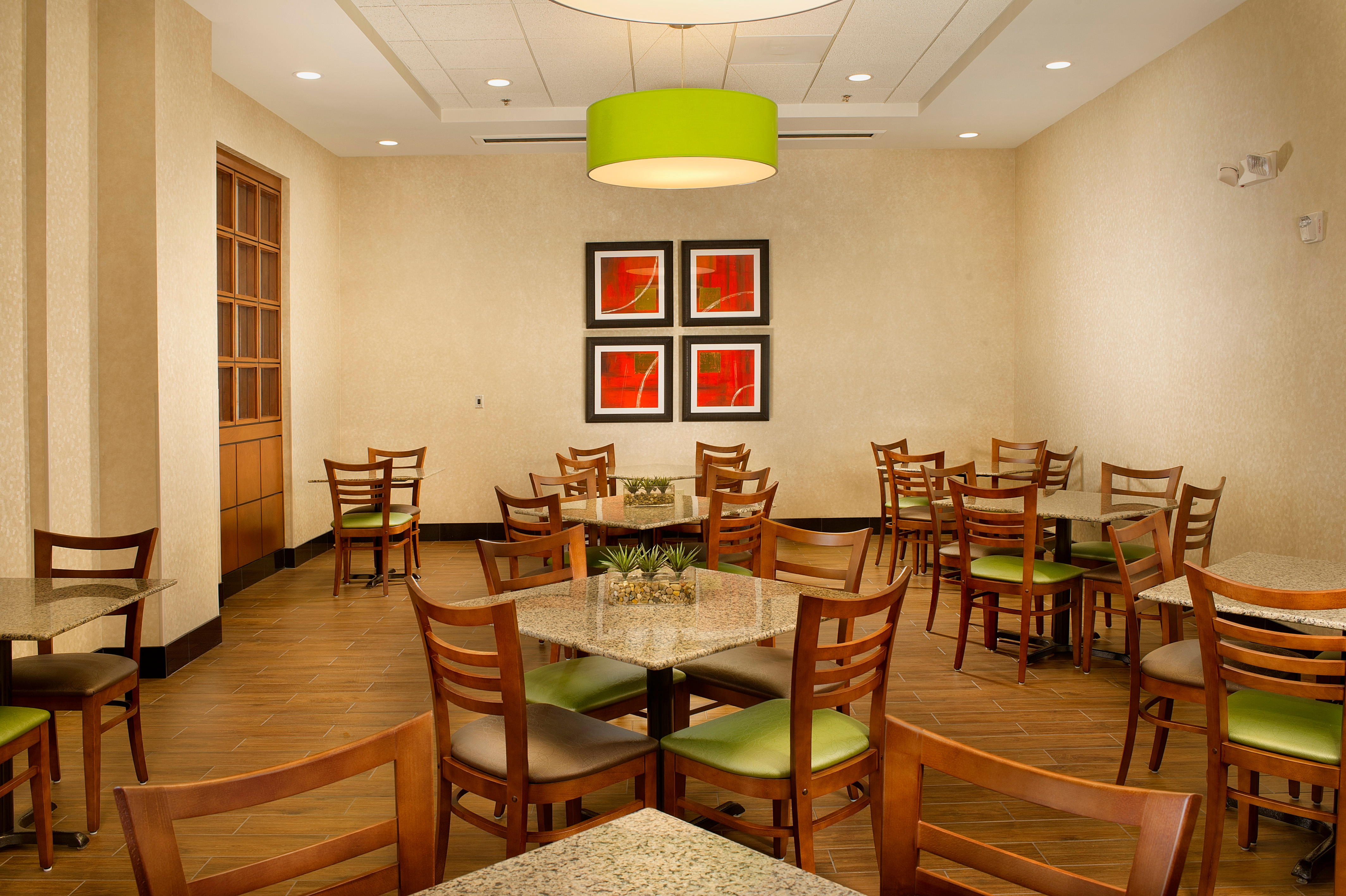 Drury Inn & Suites near Universal Orlando Resort - Drury Hotels