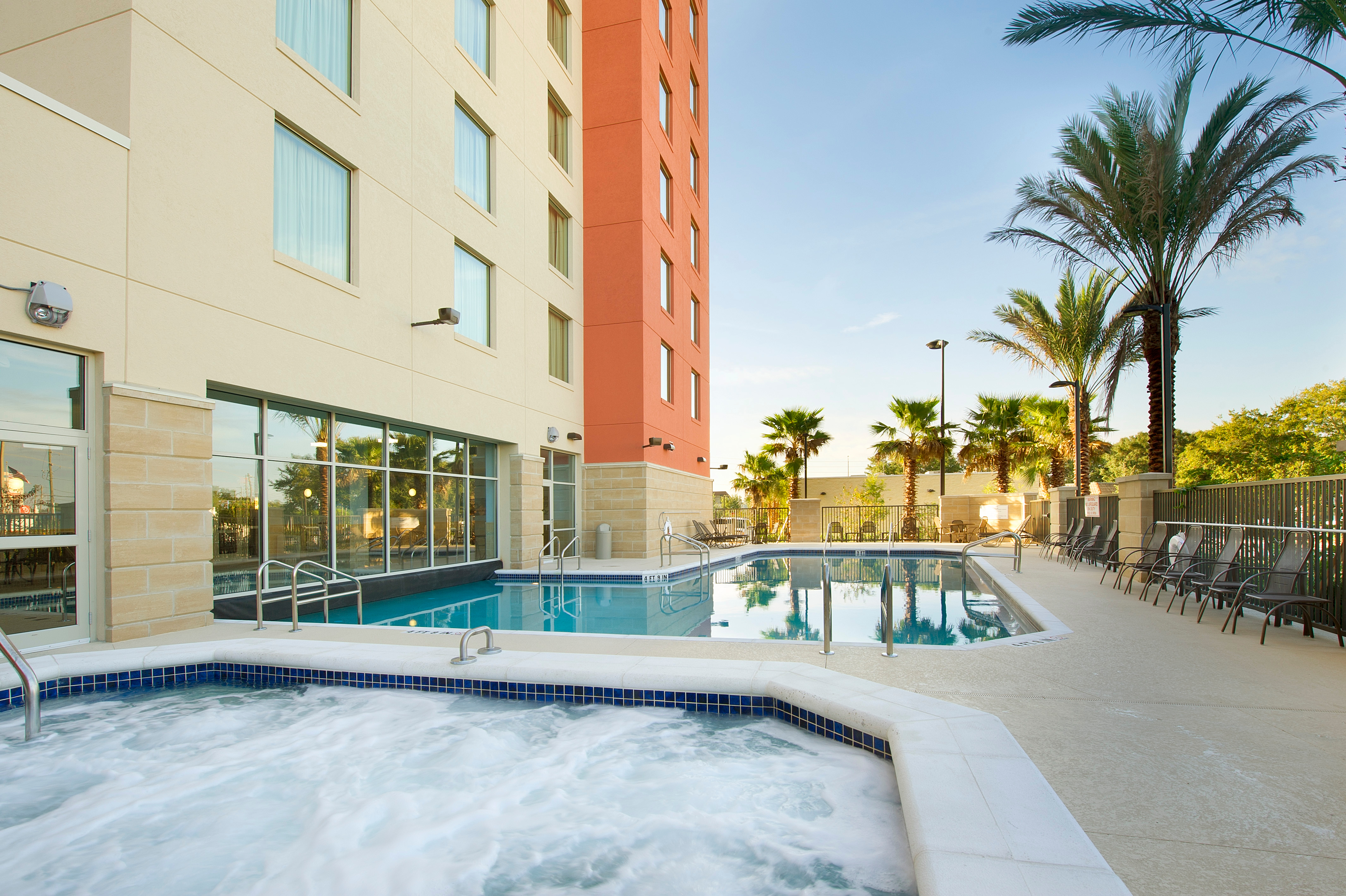 Drury Inn & Suites Orlando - Drury Hotels